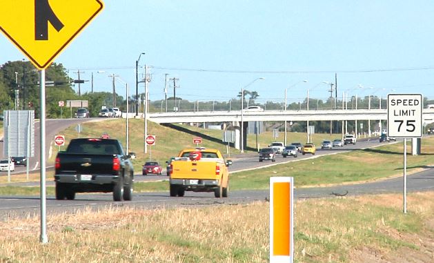 Objects falling from truck beds can be deadly on Texas roads | wfaa.com
